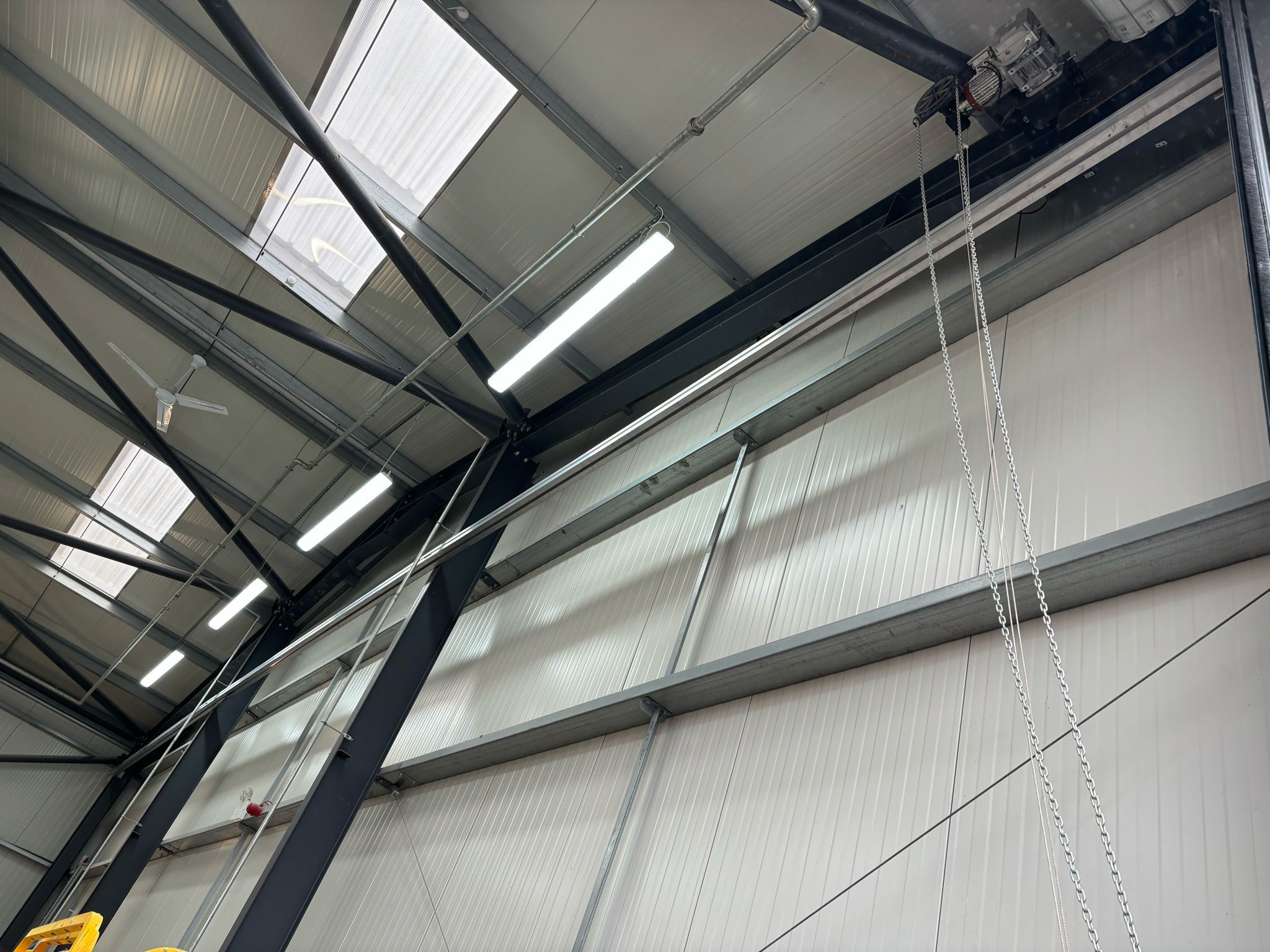 Fall Arrest Tracks: Safeguarding Elevated Operations